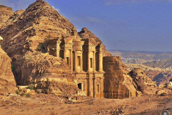 Théâtre Nécropole de Pétra Jordanie Tombeau Monuments